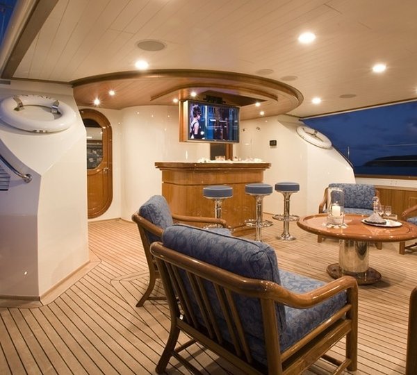 ANTARA - Aft Deck Bar – Luxury Yacht Browser | by CHARTERWORLD ...